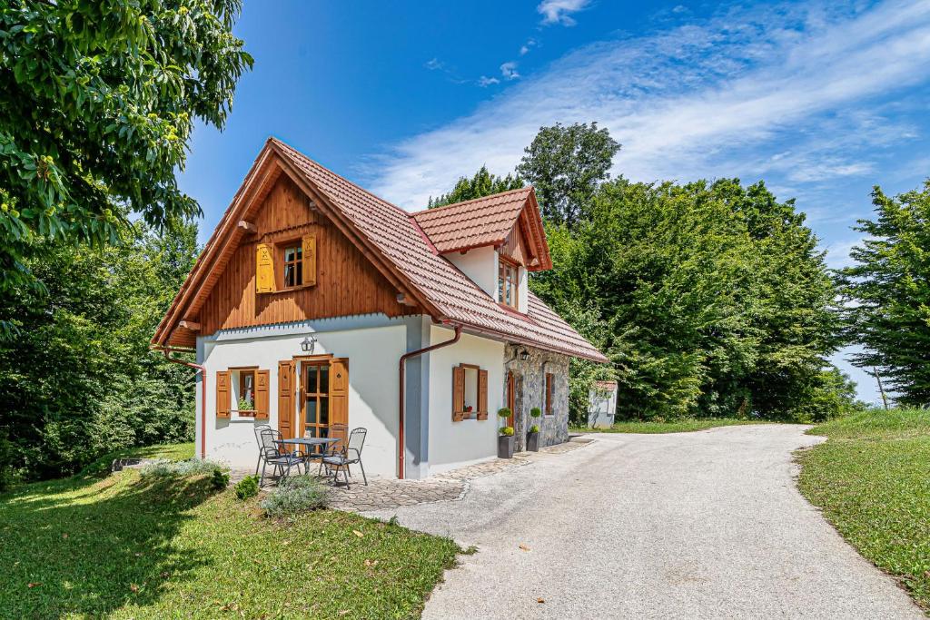 Vineyard Cottage Wine and Honey - Happy Rentals, Trebelno (updated ...