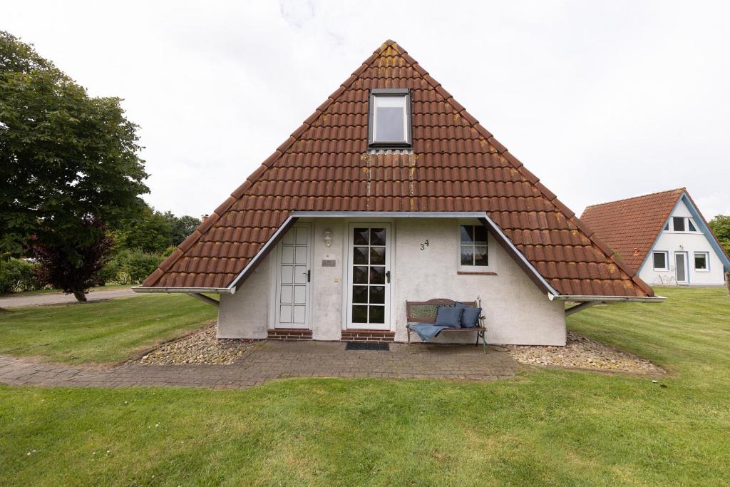 TP 34 - Strandvogt 2 Standard, Dorum Neufeld (updated prices 2025)