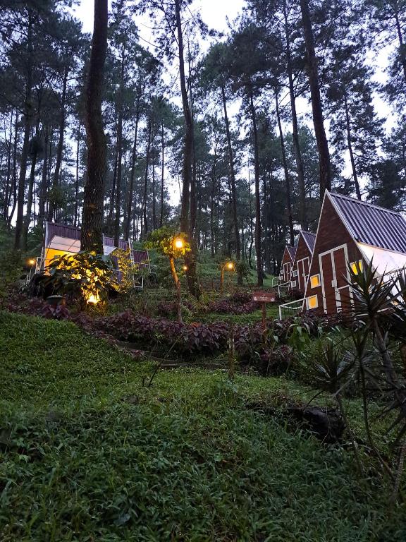 Locca Lodge, Mojokerto – Updated 2023 Prices