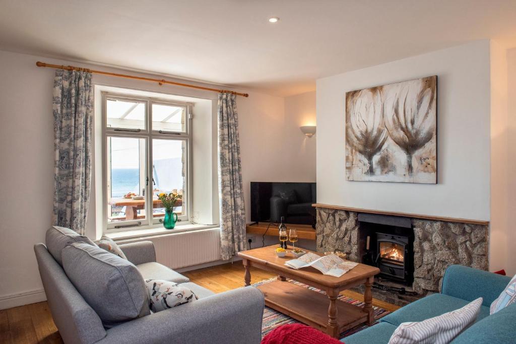 Drake Cottage with Hot tub, Torpoint (updated prices 2026)