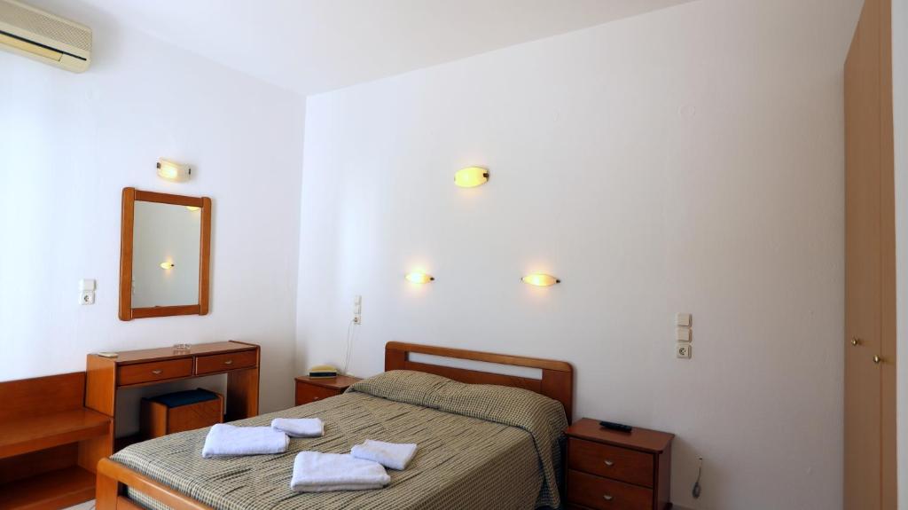 Peter Studios, Ornos (updated prices 2025)