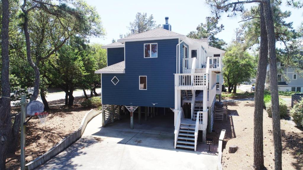 Soundside, Private Pool, Hot Tub, Screened Porch, 311C, Sounds of Joy ...