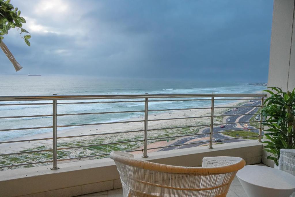 Portico 1002, Cape Town (updated prices 2026)