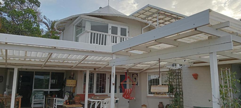 Riverview Loft Bonza Bay, East London (updated prices 2024)