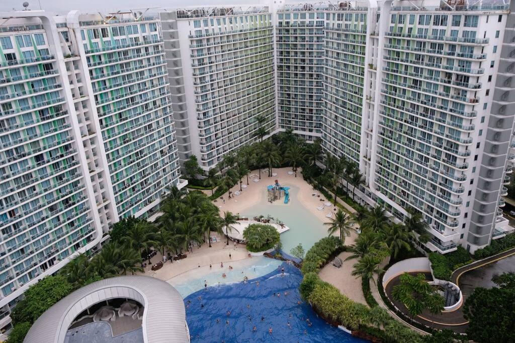 J&P Staycation at Azure Urban Resort Residences, Manila (updated prices ...