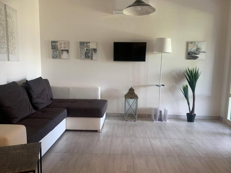 Villa a due piani con giardino e piscina, Duna Verde (updated prices 2025)