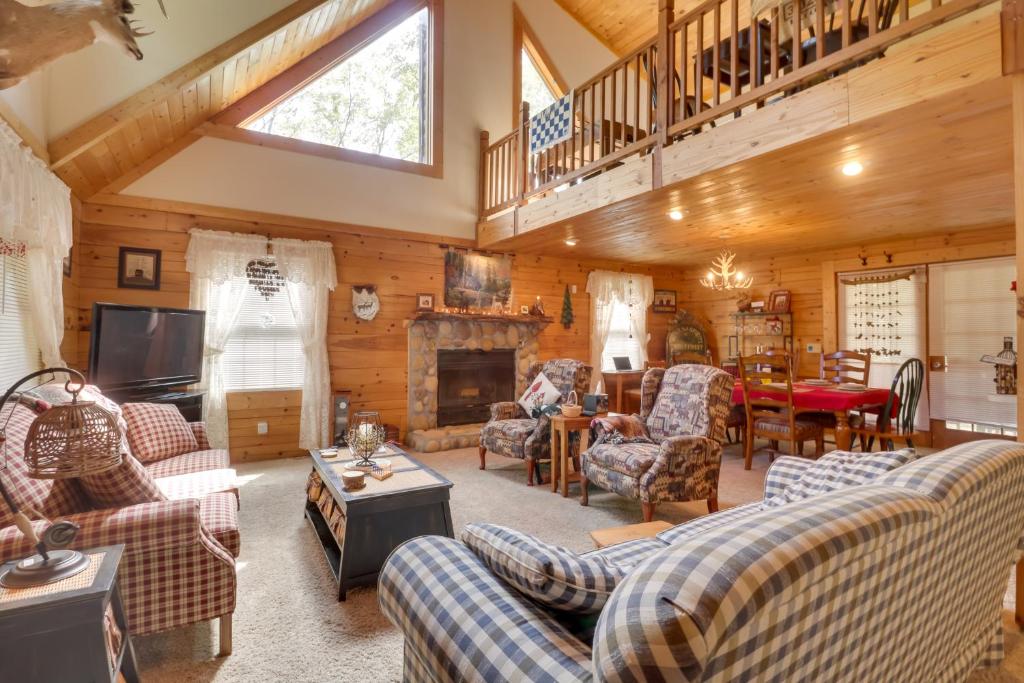 Virginia Mountain Cabin with Decks and Fireplaces, Fulks Run (updated ...