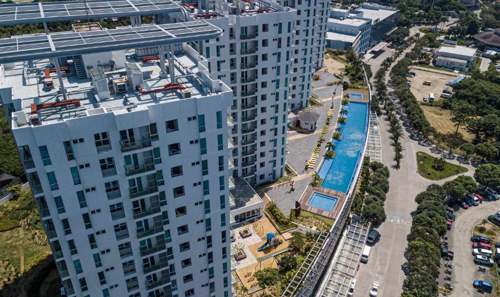 Mactan Newtown 2 Bedroom near Mactan Airport, Punta Engaño (updated ...