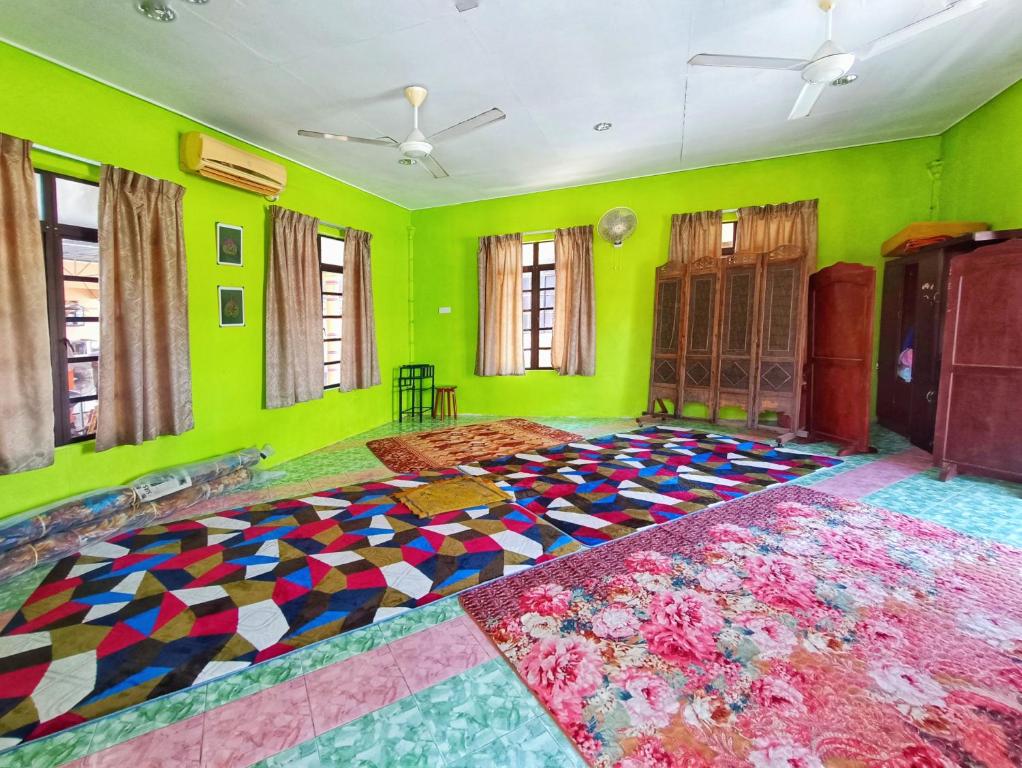 Chalet Yunie Marang by RVH, Kampong Ru Dua (updated prices 2025)