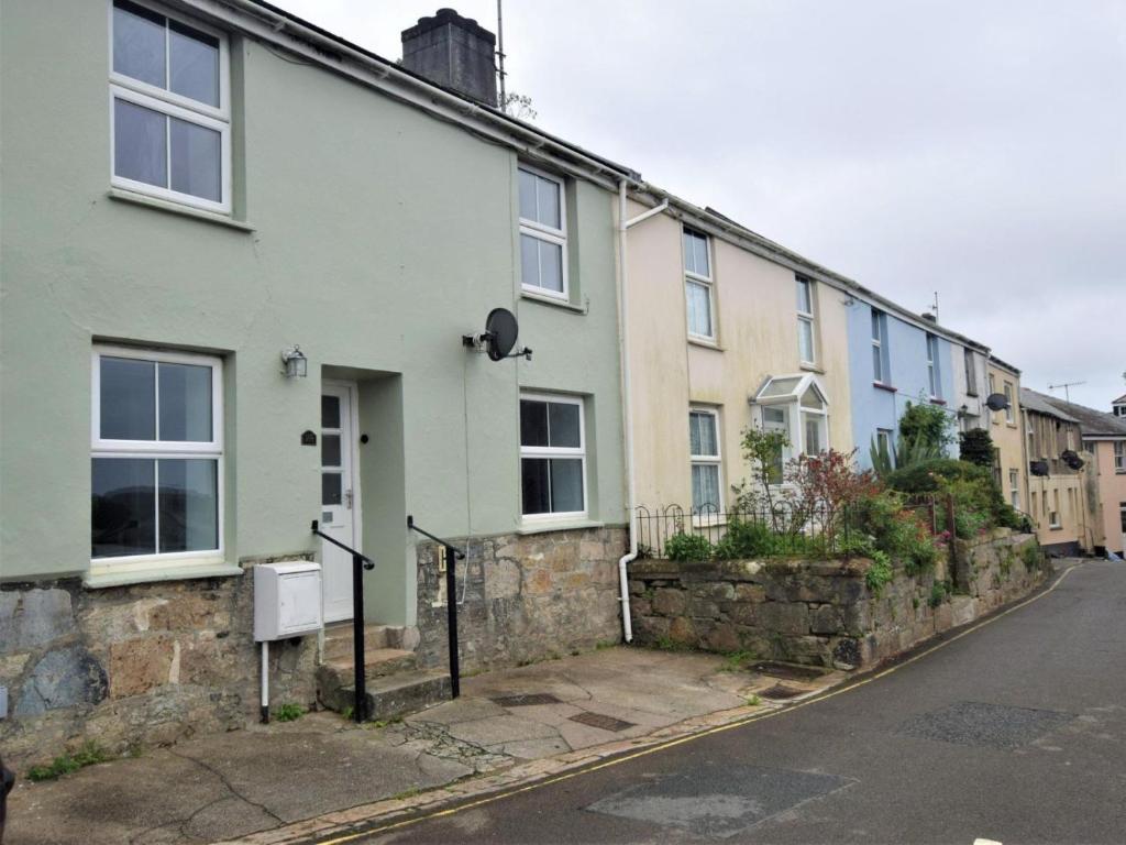 Bells Cottage - Explore Cornwall by rail, St Austell (updated prices 2026)
