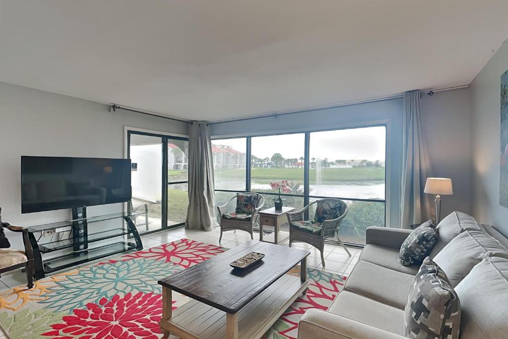 Edgewater Villa #306, Panama City Beach (updated prices 2025)