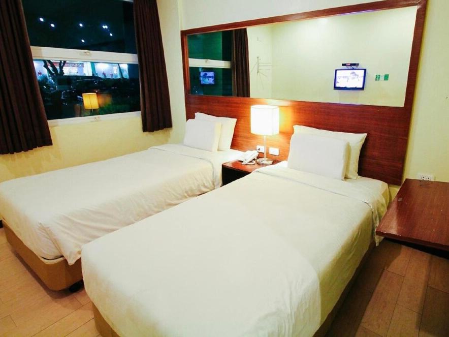 Sleek an Comfortable Room, Bacolod (updated prices 2024)