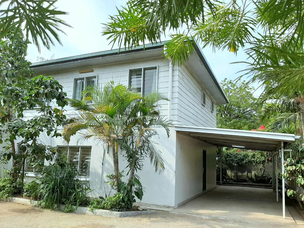 Moale Apartments, Port Moresby (updated prices 2024)