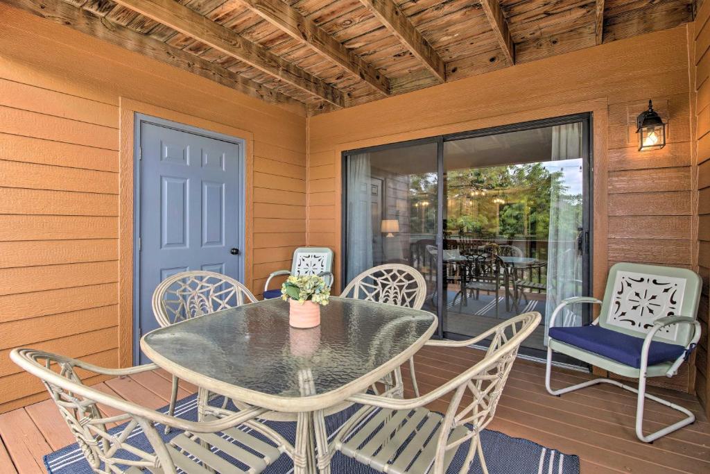 Branson Getaway with Balcony and Resort Amenities!, Branson (updated ...