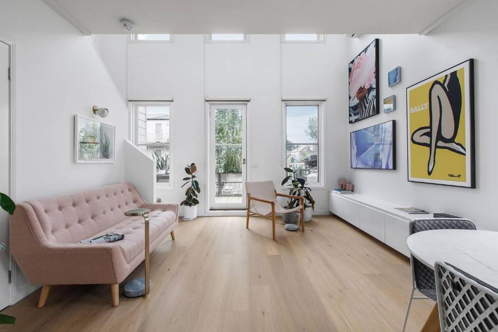 'The Loft' A Chic City-fringe Balcony Hideaway, Melbourne (updated ...