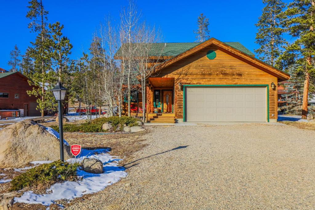 Moose Cabin, Grand Lake (updated prices 2025)