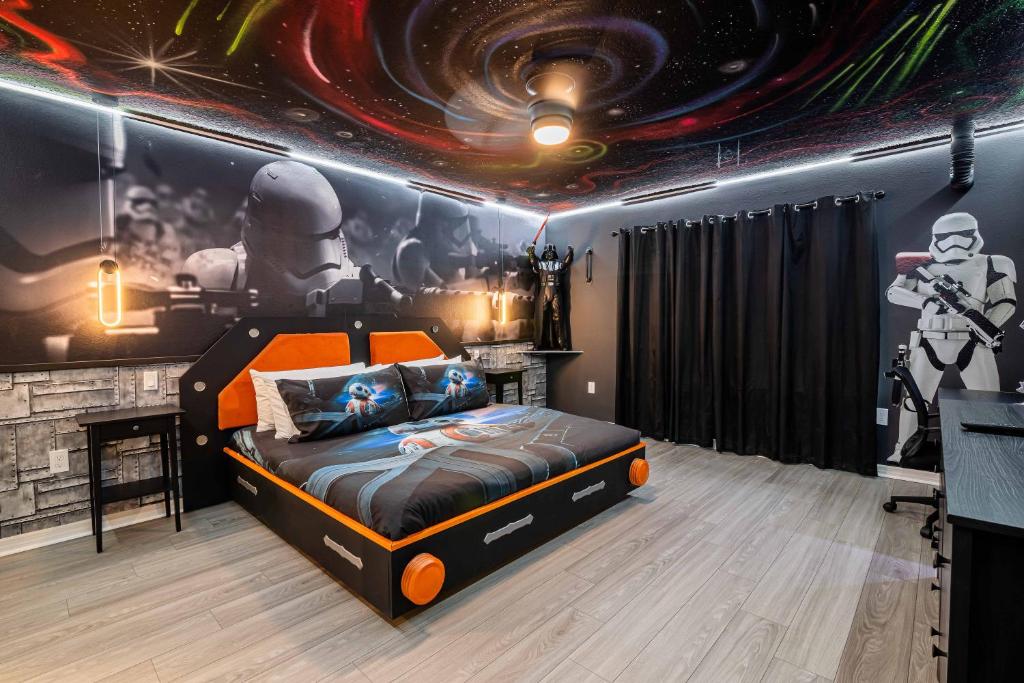 Incredible Thematic House with Pool and Game Room, Davenport (updated ...