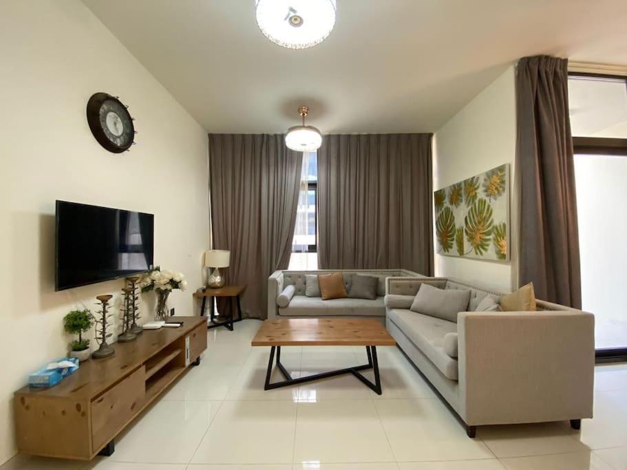 Villa 3BR - MaidRoom - Spacious - Janusia, Dubai, UAE - Booking.com Villa 3BR - MaidRoom - Spacious - Janusia, Dubai, UAE - Booking.com