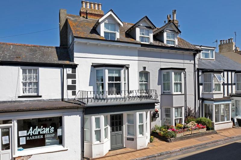 The Cottage, 45 Fore Street, Shaldon (updated prices 2026)