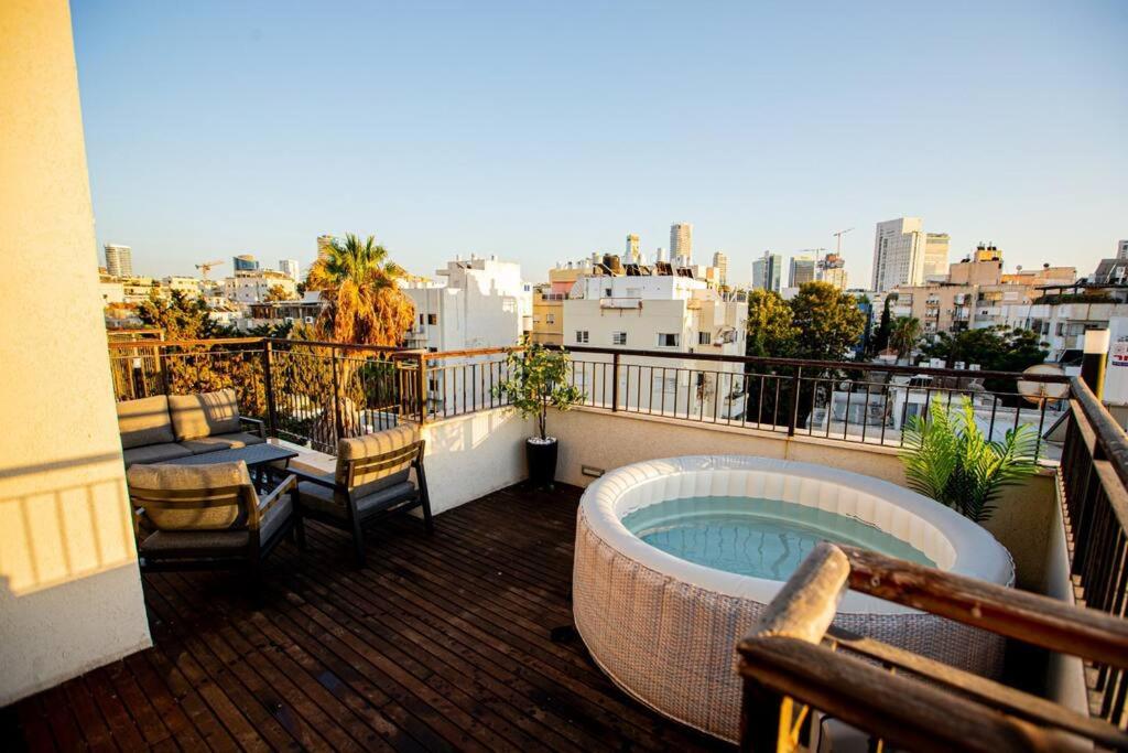 Borochov TLV Luxury Roof Top Apt, Tel Aviv (updated prices 2025)
