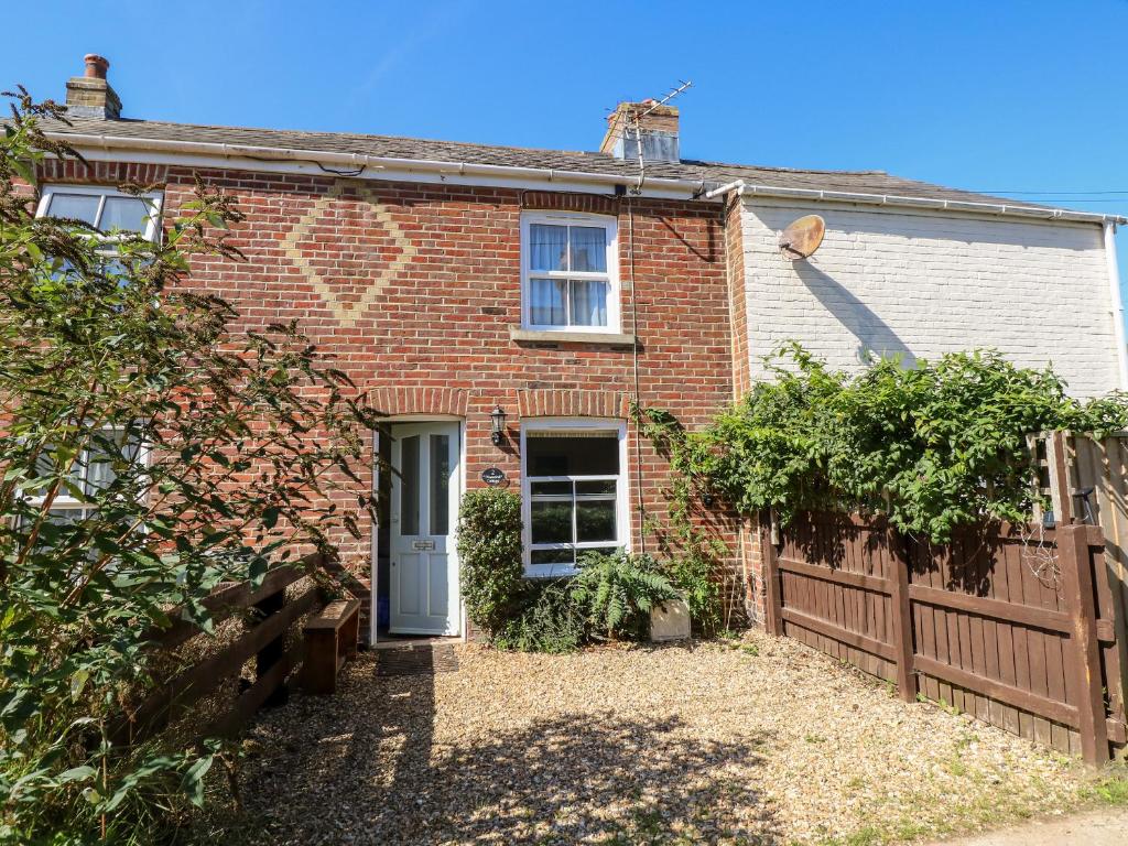 Diamond Cottage, Freshwater (updated prices 2025)