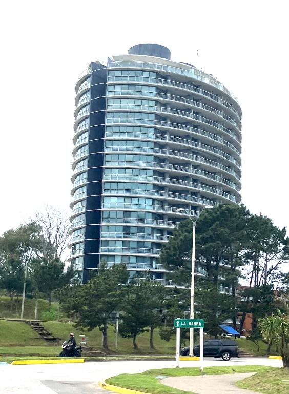Torre Tressesenta - apartamento con todos los servicios, Punta del Este – Updated 2024 Prices