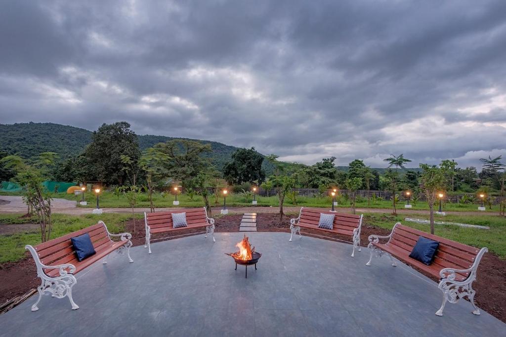 SaffronStays Ivory Mansion, Pen (updated prices 2025)