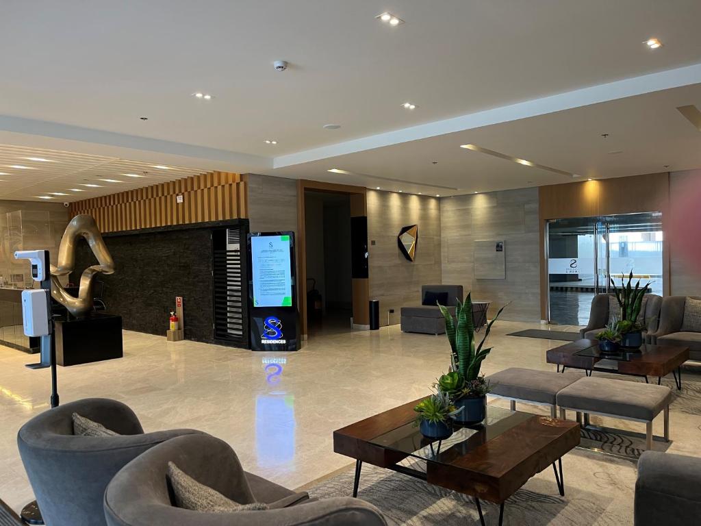 Brandnew European design Condo Flat in MOA Pasay complex, Manila ...