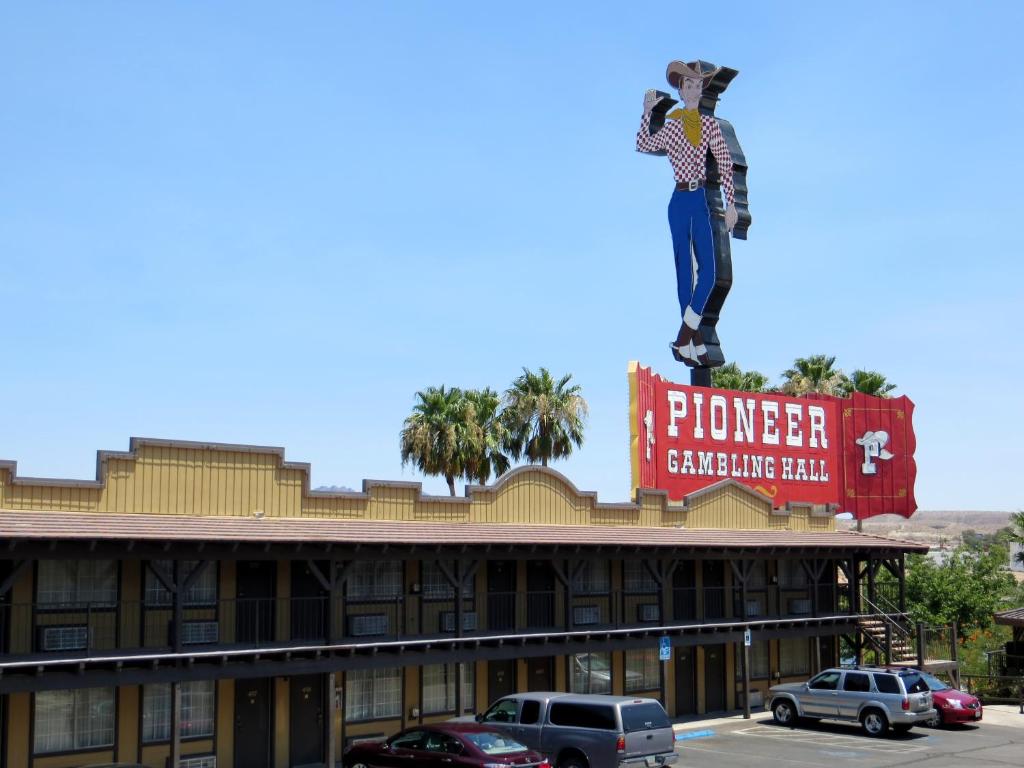 The New Pioneer, Laughlin (updated prices 2025)