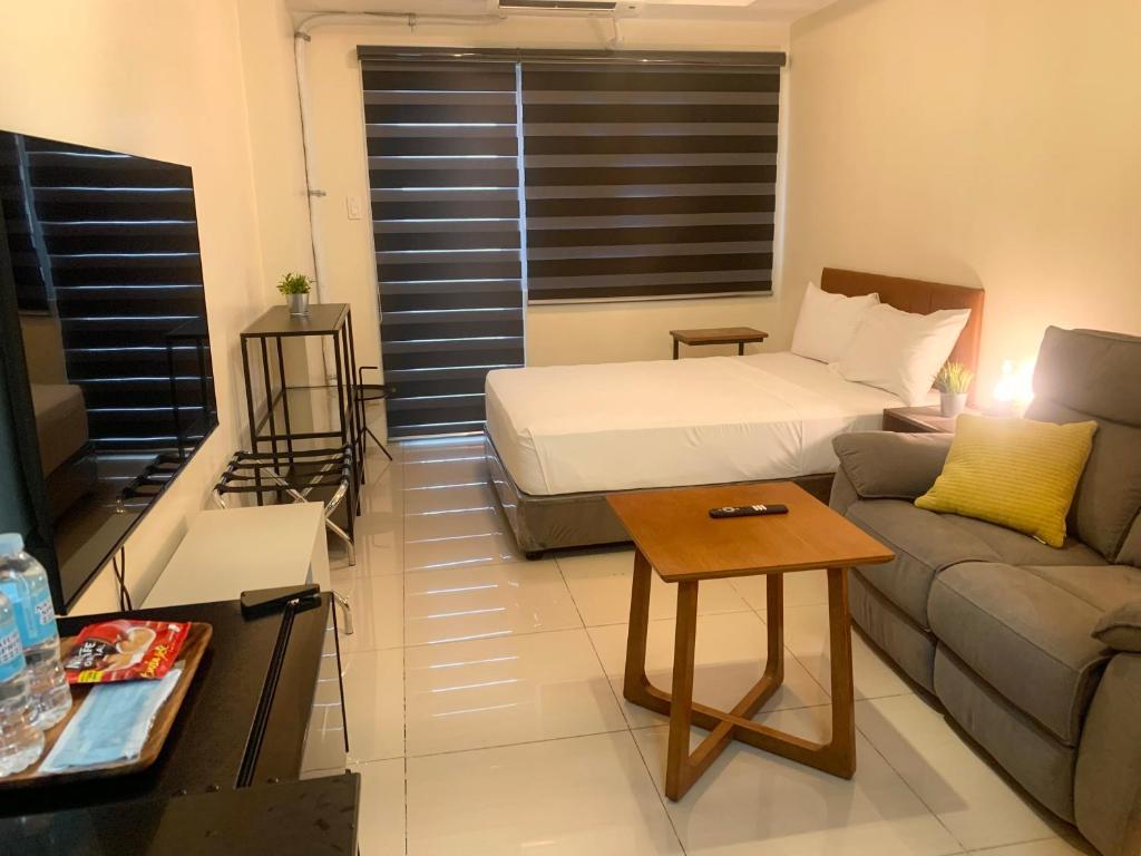 Shell Residences Mall of Asia Pasay, Manila (updated prices 2025)