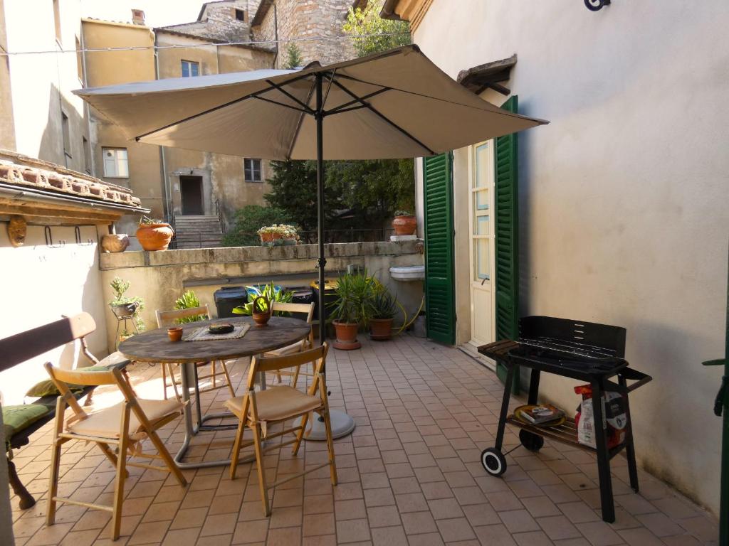 SCAPPO IN UMBRIA, La casa del Duomo, Amelia (updated prices 2026)