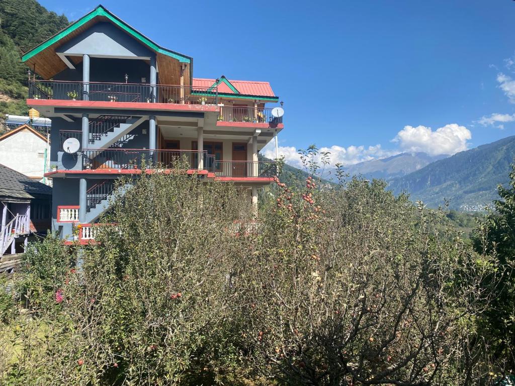 Alpine Bliss Cottage Manali Manāli India