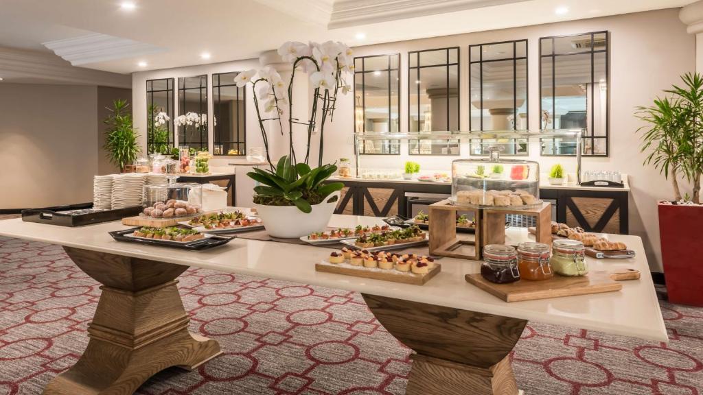 Southern Sun Sandton, Johannesburg (updated prices 2025)