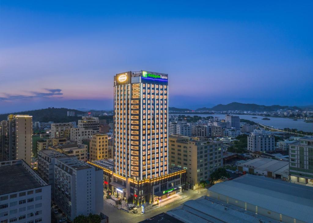 Holiday Inn Express Shantou Chenghai, Shantou (precios actualizados 2024)