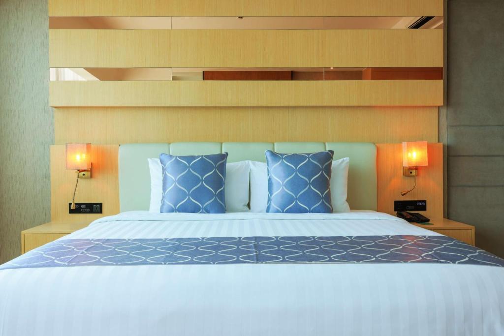 Best Western Plus Metro Clark, Angeles (updated prices 2025)