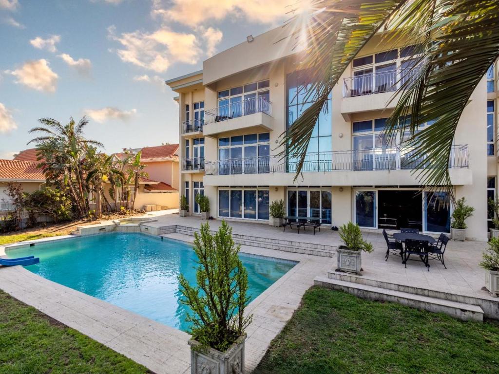 Self-Catering at Ocean Breeze, Durban (updated prices 2025)