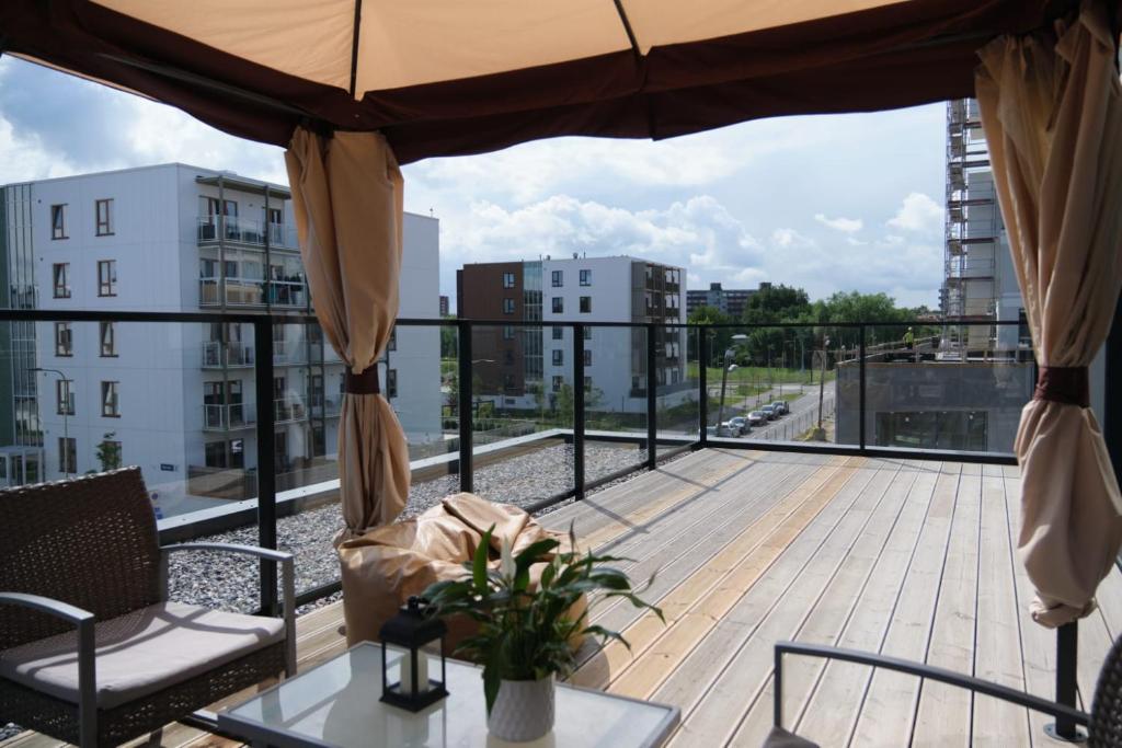 Vesipapi apartment, large terrace, Tallinn (updated prices 2025)