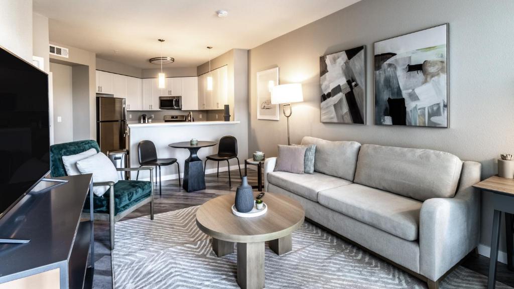 Modern Apartment in Prime Location ID6138X06, Sparks (updated prices 2024)