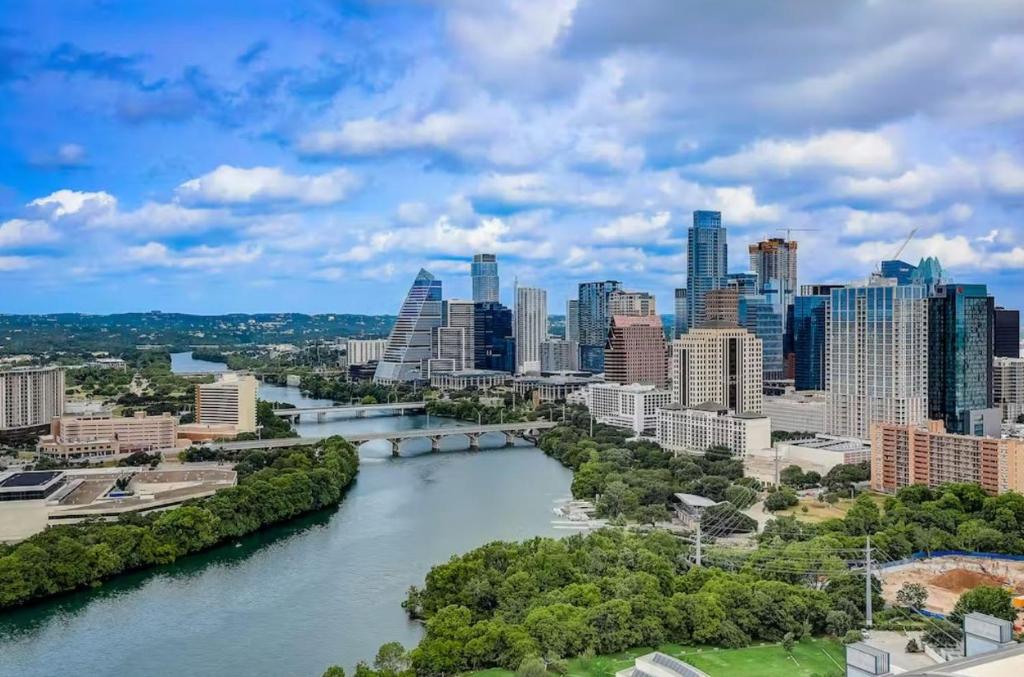 Austin Rodeo Rooftop Pool by Barclé, Остин (актуальные цены 2024 года)