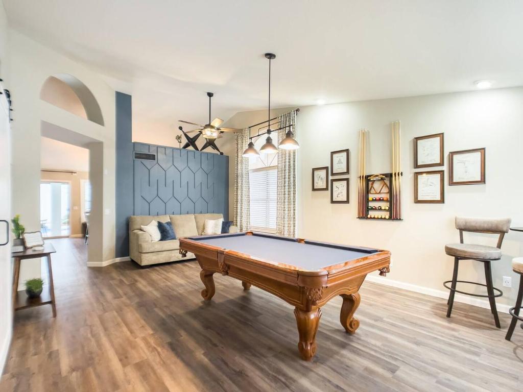 Val Vista Oasis- Gorgeous Gilbert Home with Pool, Gilbert ...