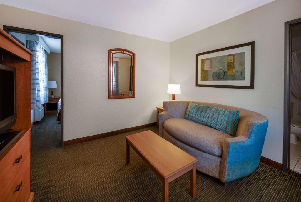 Days Inn by Wyndham Encinitas Moonlight Beach, Encinitas (updated ...
