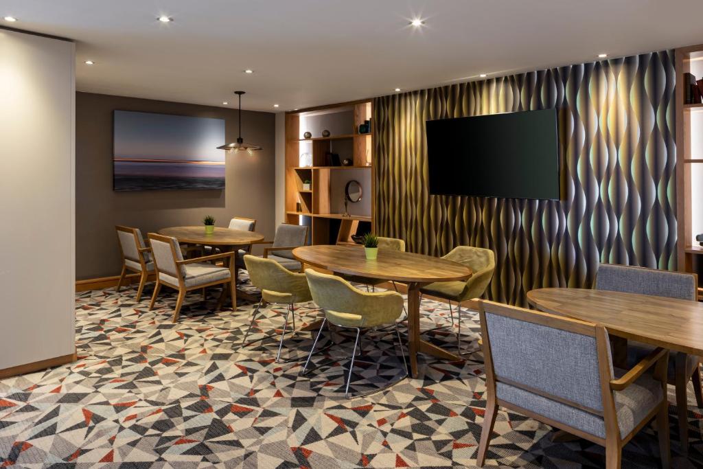 Holiday Inn Reading South M4 Jct 11 by IHG, Reading (updated prices 2025)