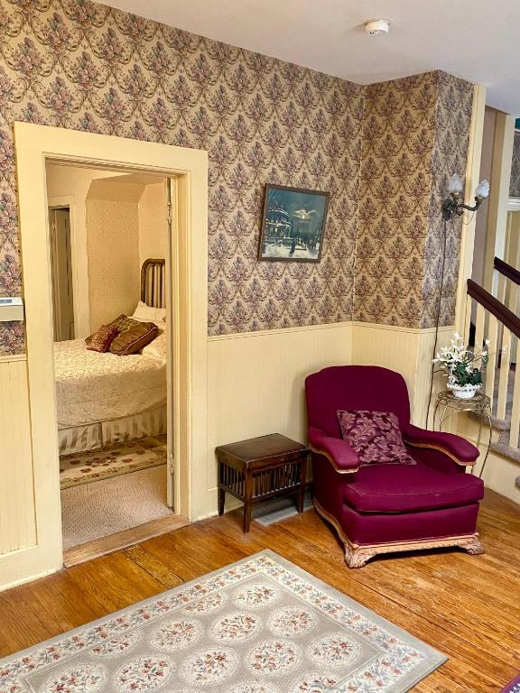 Pansy’s Parlor Bed & Breakfast, Golden (updated prices 2025)