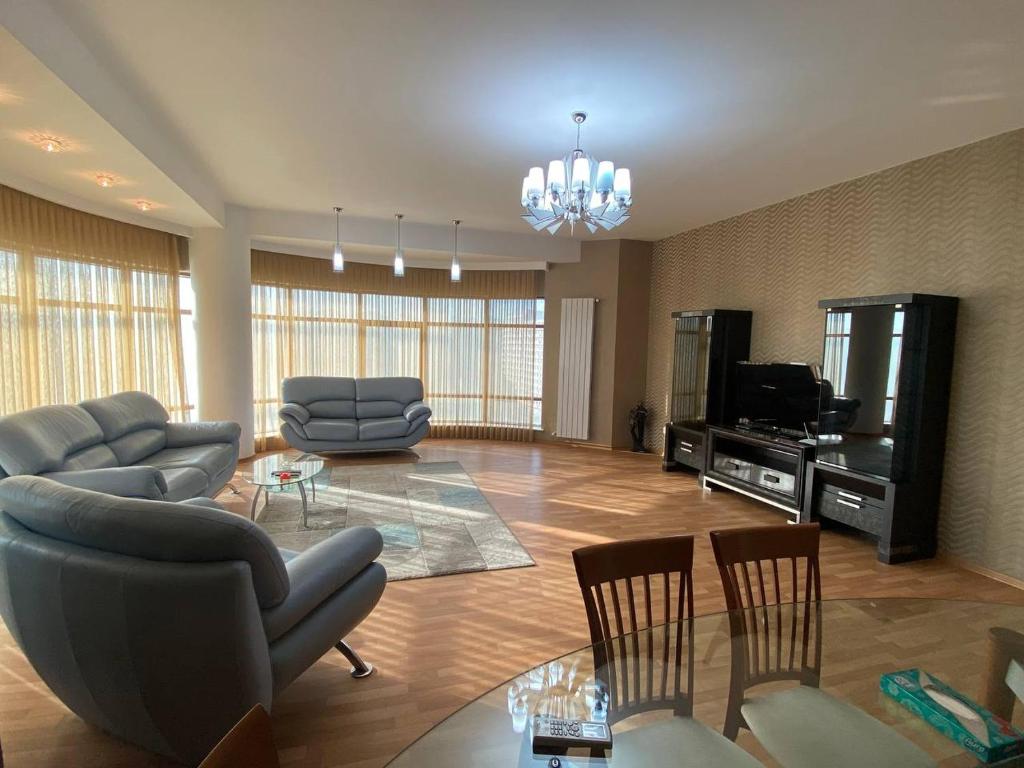 Deluxe Central Apartments at Nizami, Baku (updated prices 2026)