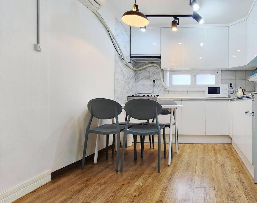 Ferienwohnung Hongdae Yeontral Park Hongdae K8 (Südkorea Seoul ...