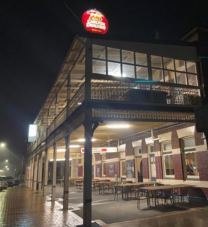 Junee Hotel, Junee (updated prices 2025)