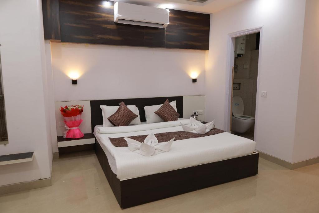 Sairaah Golden Suites, Shirdi, Shirdi (updated prices 2025)