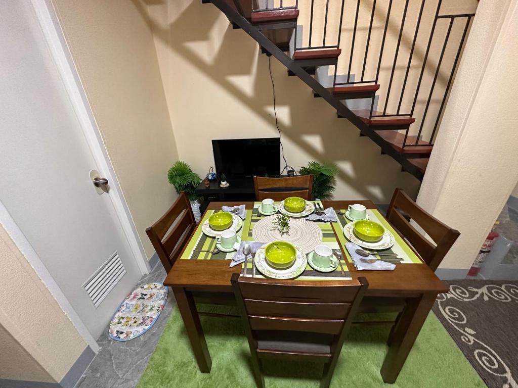 Minimalist Living Room Design Philippines | Cabinets Matttroy