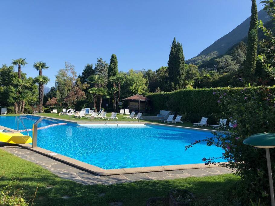 Sea, Pool, private Beach, Bissone (updated prices 2026)