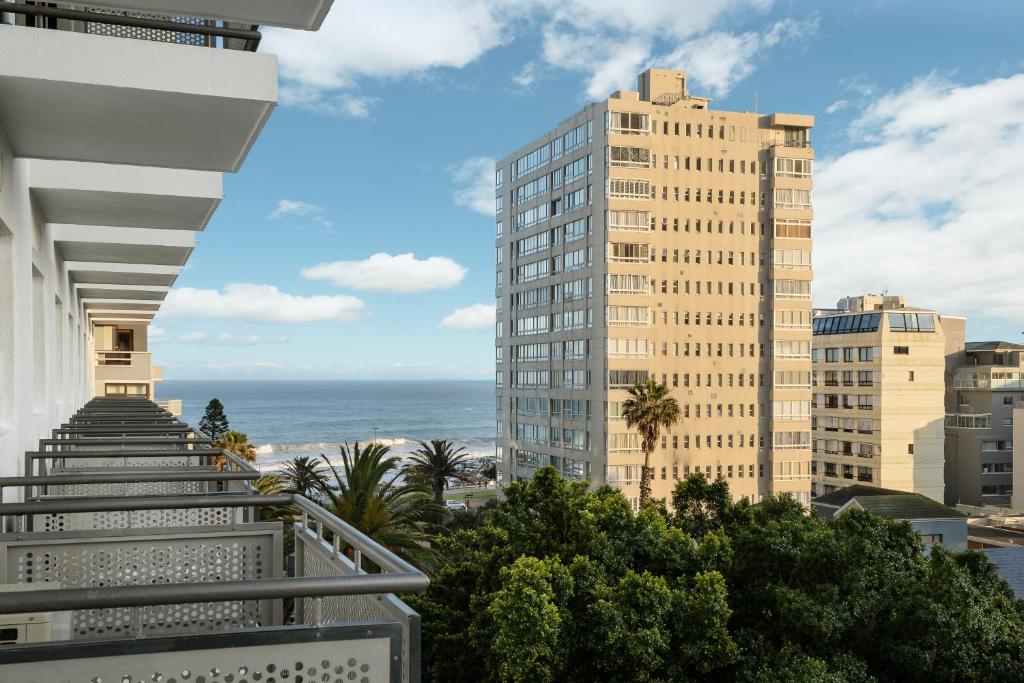 Protea Hotel by Marriott Cape Town Sea Point, Cape Town (updated prices ...